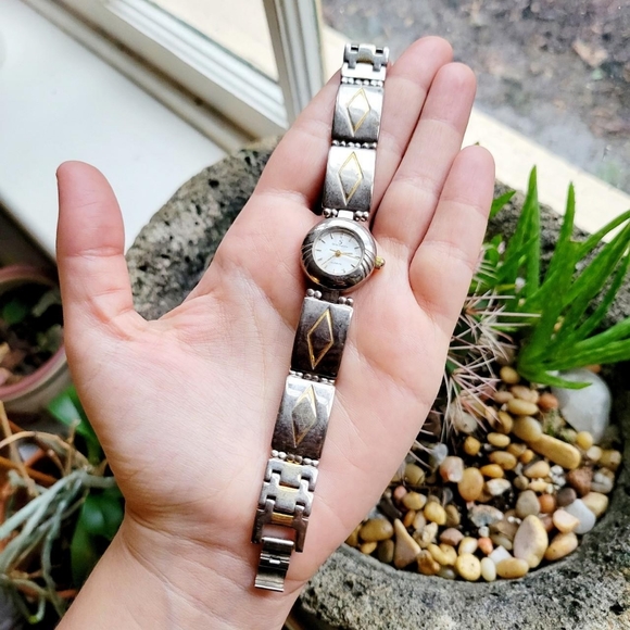 Accessories | Vintage Swingy Quartz Geometric Watch | Poshmark